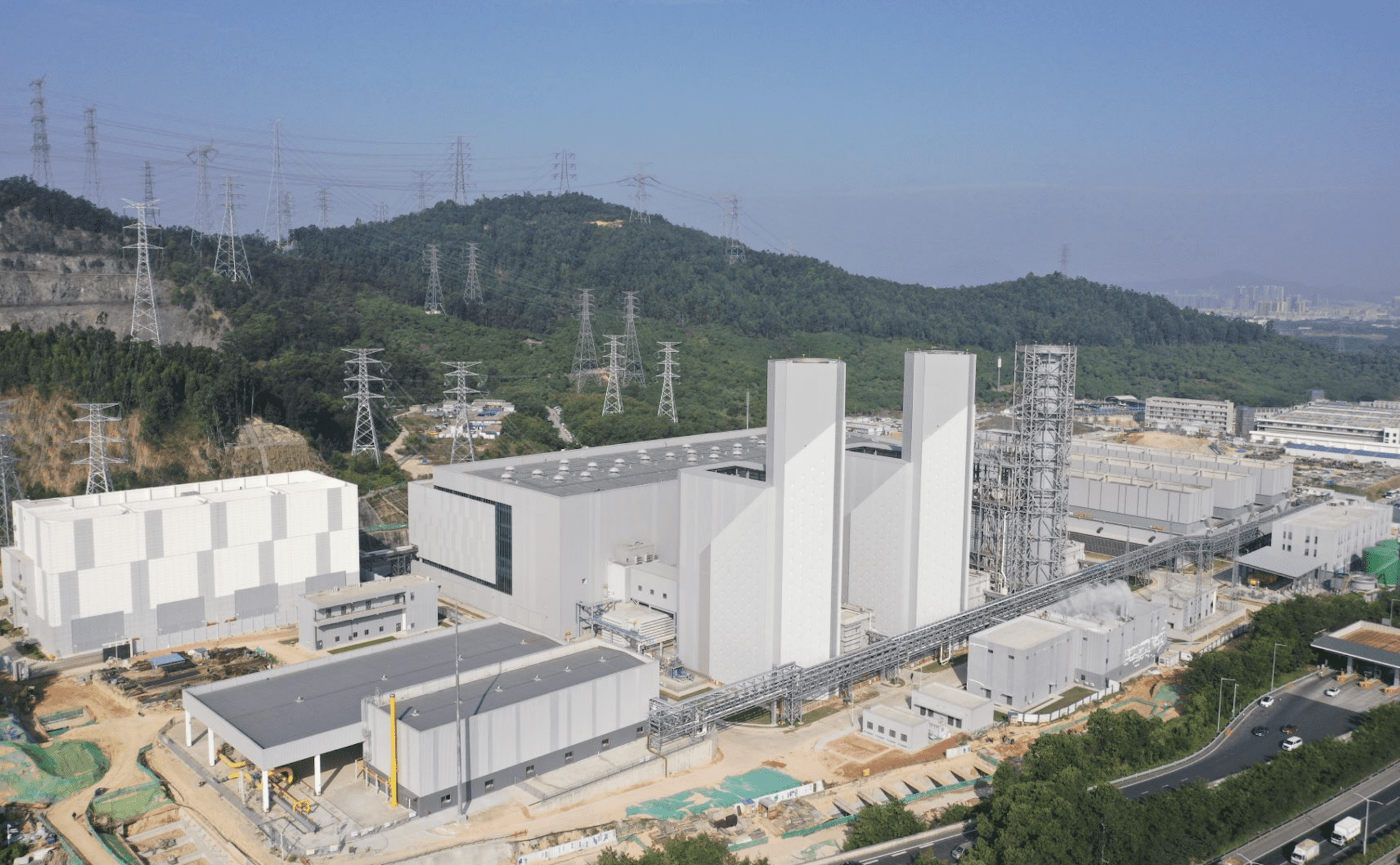 2-GW Gas-Fired Plant With GE Vernova Turbines Now Online in China
